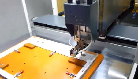 Three Axis Stepper Screw Tightener Machine with 1400 - 2000 PCS Nuts / Hour 1