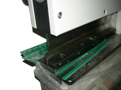 China Automatic LED Strip PCB Depaneling,Precision PCB Depaneling Machine CWVC-2 for sale