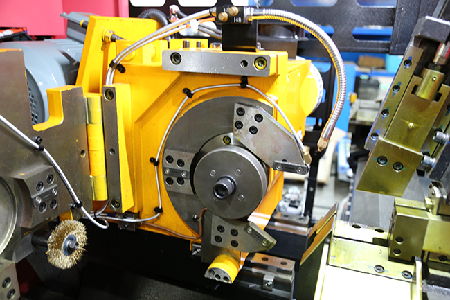 JSSCD-120NC/X CNC High Speed Circular Saw Machine front view