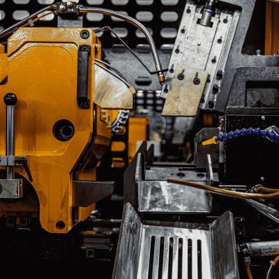 China 2230 X 1800 X 1890MM Circular Sawing Machine Heavy Duty Metal Cutting Circular Saw for sale