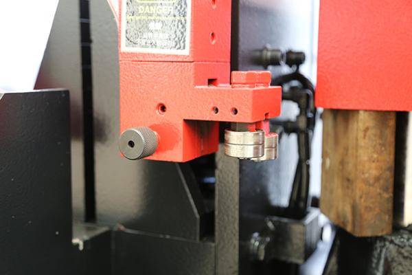 Quality H-360 Robust Construction Semi Automatic Band Saw Metal Cutting Energy Saving for sale