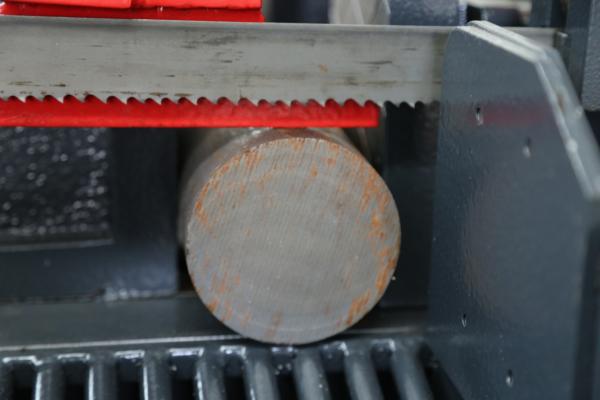 Quality Automobile Manufacturing Metal Band Sawing Machine Automation Horizontal Band for sale