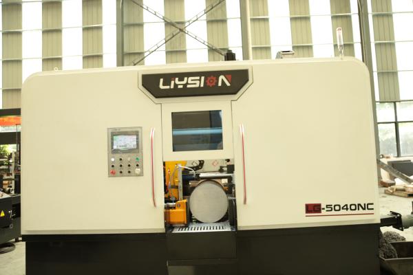 Quality LG-5040 Fully Automatic CNC Horizontal Metal Band Saw Machine For Precision for sale