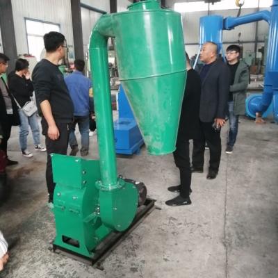 China high efficiency  Corn Hammer Mill Machine With Motor 650-800kg/h for sale