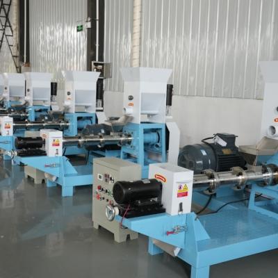 中国 ディーゼル機関を搭載する小さい浮遊魚の飼料製造所の餌の押出機機械 販売のため