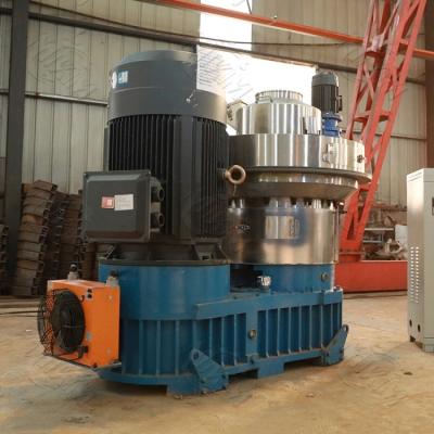 中国 コーヒー ローラーが付いている不用なPTOによって運転される木製の餌の製造所20mm 販売のため