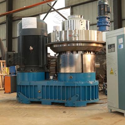 中国 ディーゼル電気木製の餌機械製造所3CR13の合金の金属のバガスのタバコの残余 販売のため