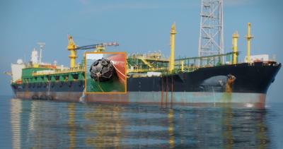 China Pneumatic Offshore Platform Rubber Fender Fishing Boat for sale