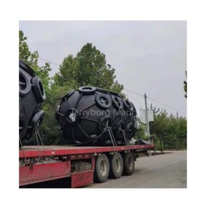 China JRB Yokohama-Gummi-Fender mit Reifenkettennetz - ISO9001-zertifiziert zu verkaufen