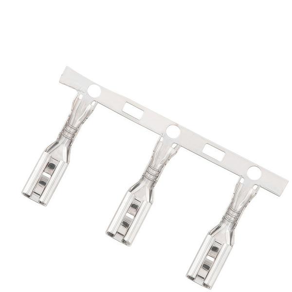 Quality 110 Horizontal Mold Locked Female Terminal 2.8×0.5mm / 2.8×0.8mm Crimp 18-20AWG for sale