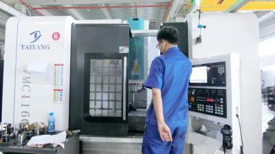 China Safety Photoelectric Sensor Shutter Door Forming Machine Customized Size for sale