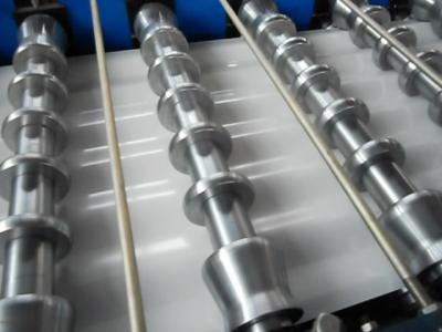 China Metal Wall And Roof Corrugated Roll Forming Machine With Hydraulic Station for sale