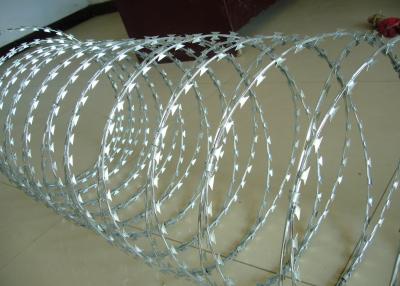 China BTO 65 Prikkeldraad 600mm van het Concertinascheermes Diameter voor de Bouw van Muur Te koop