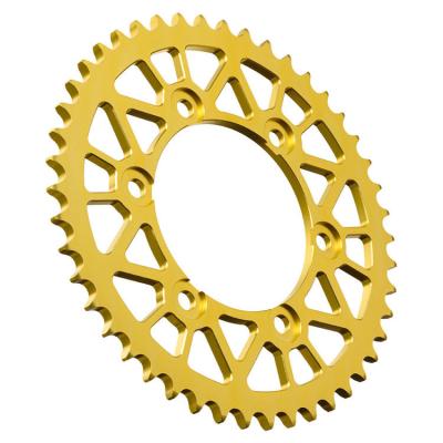 Cina Disegno personalizzato 525 41-50T CNC Sprocket in alluminio per Yamaha YZF R6 R7 MT10 MT07 Custom in vendita