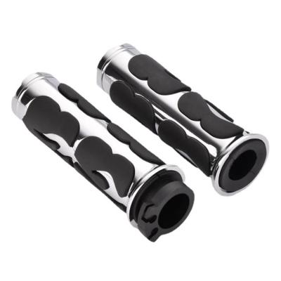 Cina 443g Coperture universali per manicotti per motociclette personalizzate con design di fiamma in lega di zinco in vendita