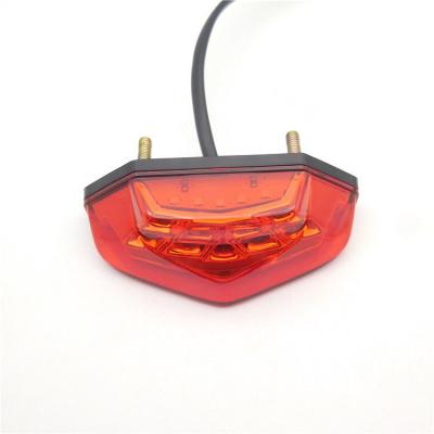 Cina Lumiera di coda per motocicli elettrici a LED a freno modificata a 12 V 90 g/pcs e LED integrata in vendita