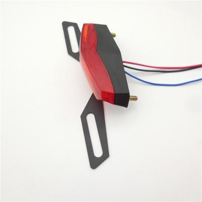 Cina ABS PC Materiale Motocicletta Bicicleta Luce di coda posteriore con lampada di arresto del freno targa in vendita