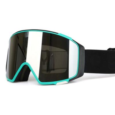 China Customized Color Ski Goggles for Magnetic Anti-fog UV400 Protection and Craftsmanship for sale