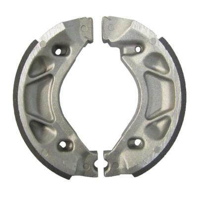 Cina Scopo di sostituzione/riparazione Scarpa del freno posteriore per moto Yamaha YBR 125 YS125 YBR250 Fit in vendita