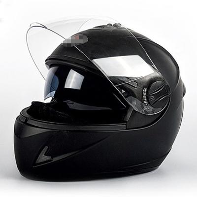 Cina Esempio di casco per motociclisti a faccia intera con approvazione DOT e accessori personalizzati in vendita
