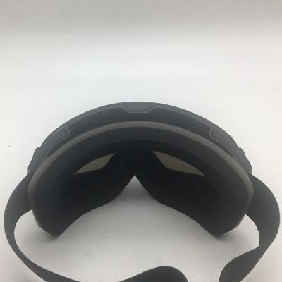 China Customizable Anti Fog UV400 Magnetic Design Ski Goggles for Kids Applicable Scene Ski for sale