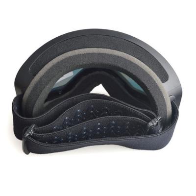 Cina Fai campioni personalizzati senza telaio Snowboarding sci occhiali da vista con OTG anti-nebbia protezione UV in vendita