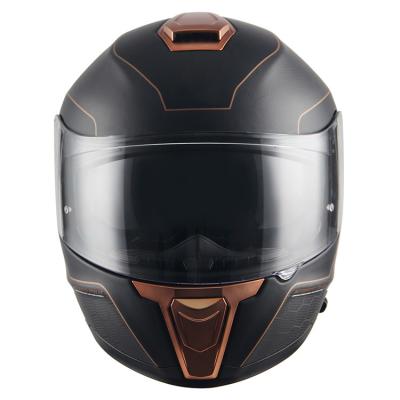 China Capacetes de motocicleta de fibra de carbono personalizados Flip Up DOT aprovados para clientes OEM / ODM à venda