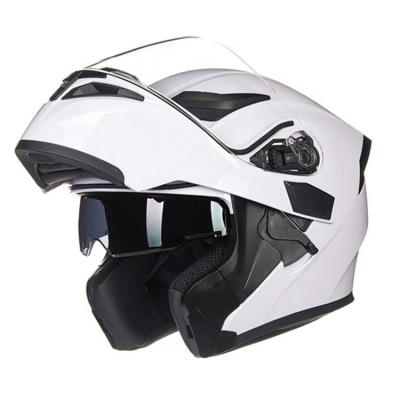 Cina Casco ABS ad alta resistenza per motoslitte e motociclette con doppia visiera in vendita