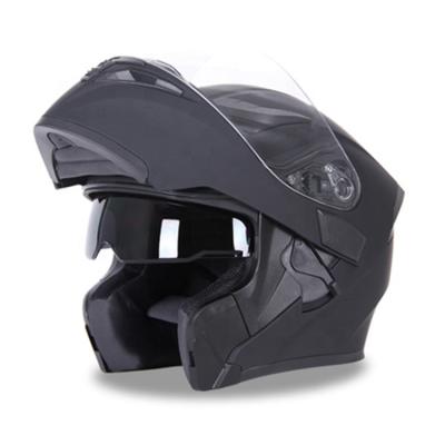 Cina Casco ABS ad alta resistenza per motoslitte e motociclette con doppia visiera in vendita