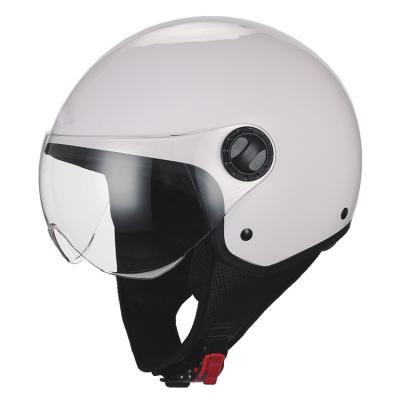 Cina Caschi per motocicli a faccia aperta con visiera anti-graffi in vendita