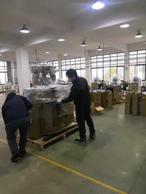 Cina 450 kg Tuck Hat Cap Knit Machine con controllo completamente computerizzato e tecnologia senza soluzione di continuità in vendita