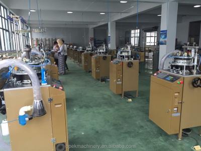 China Gelbe Wollkappen Strickmaschine mit vollständig computergestütztem Steuerungssystem zu verkaufen