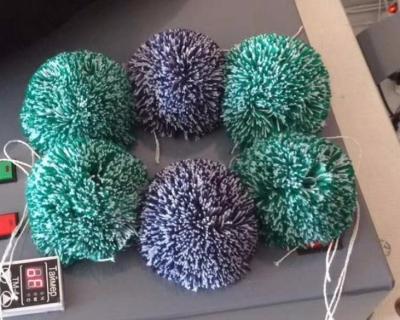 Cina Macchina da cucire Pompon Tassel professionale per la maglieria Larghezza 1,5-15cm e peso 55kg in vendita