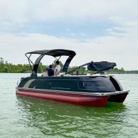 Quality 23FT Hybrid Pontoon Boat Sleek Fiberglass Bow & Durable Aluminum Body For for sale