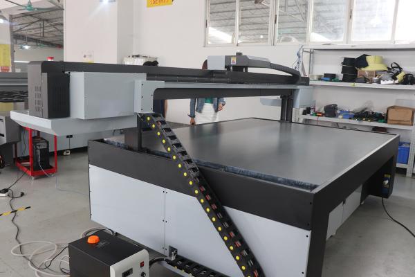 Quality Inkjet Digital Flatbed LED UV Printer Sturdy Flat Bed UV Printer for sale