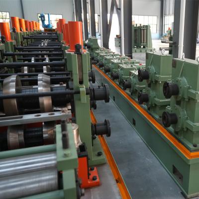 Cina Fabbricazione di tubi saldati in acciaio al carbonio ad alte prestazioni con controllo PLC in vendita