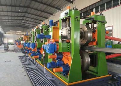 Cina Linea di produzione di tubi in acciaio ERW L'unità di alimentazione della cintura di acciaio, attraverso il rotolo porta arrotolato in un tubo di acciaio billet in vendita