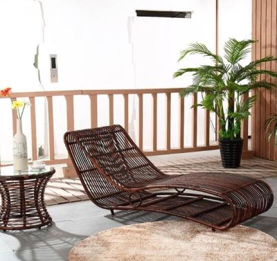 China Leisure Aluminium Outdoor Garden wicker beach chair PE Rattan patio Chaise Lounge chairs for sale