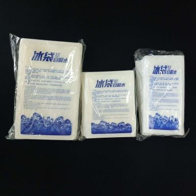 Cina 16 cubi Confezione di ghiaccio non tossico riutilizzabile per alimenti Materiale PE 1000 g dopo assorbimento dell'acqua in vendita