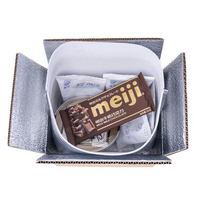 China Forro térmico de caja EPE PE de papel de aluminio para caja de cartón de material aislante y reutilizable en venta