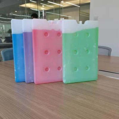 Cina Medicina Gel termico refrigerante Ricaricabili sacchetti di ghiaccio di plastica dura per il freddo di lunga durata in vendita