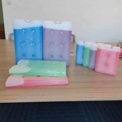 Cina Medicina Gel termico refrigerante Ricaricabili sacchetti di ghiaccio di plastica dura per il freddo di lunga durata in vendita