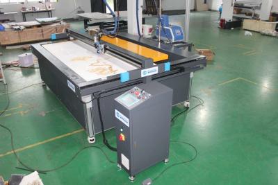 China Industrial Hot Melt Glue Gun XY Glue Plotter 200-220℃ Preheating Time 30min for sale