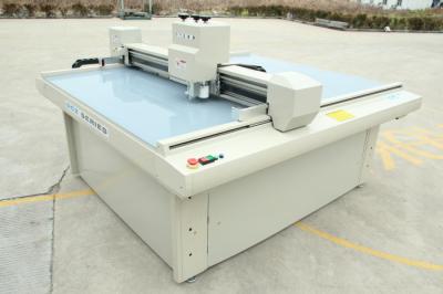 China Automatic Drawing Creasing Box Cutting Machine PCI Data Port 32MB Input Cushion Area for sale