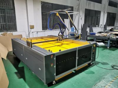 Cina Macchina di incollaggio automatico personalizzabile per soluzioni di incollaggio liquido in produzione in vendita