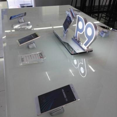 China COMER anti-theft alarm security display acrylic holder cable locking devices for  mobile phone retail stores for sale