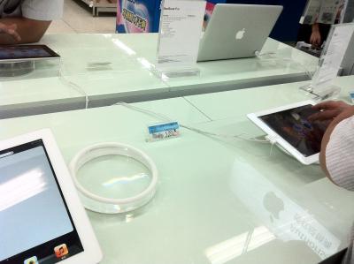 China COMER Customer experience tablet stand retail secure anti theft alarm for sale