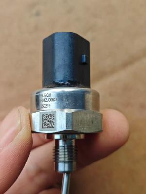 China F01ZJ00537 Fuel Pressure Sensor with High-Precision Pressure Detection and Anti-Vibration Metal Housing for sale