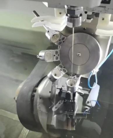 Multi Axis CNC EDM Small Hole Drilling Machine Sjd706