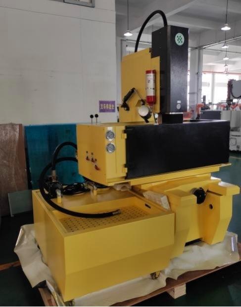 High Quality Z Axis CNC Die Sinker EDM650